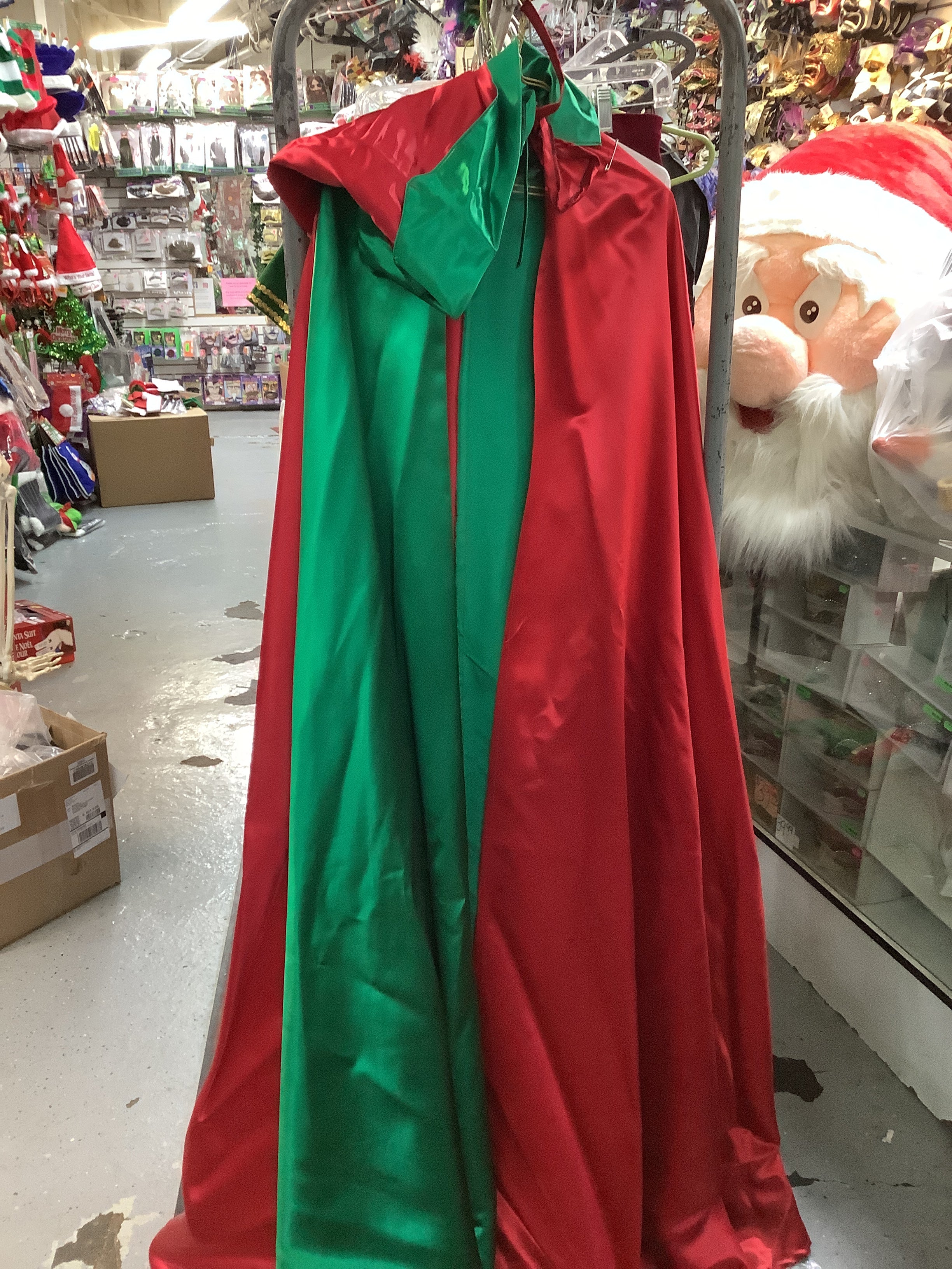 [Retired Rental] Deluxe Elf Cape