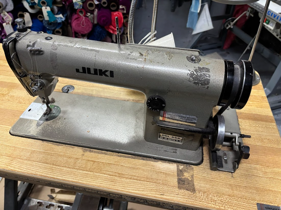 Juki DDL-555 Industrial Sewing Machine [Used, Local PICK UP ONLY]